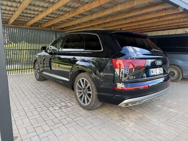 Blue Audi Q7 2016 in Vilnius, with an engine capacity of 2.97 L and mileage of 250 thousand km for 18200 €, photo 6 on AUTOMOTO.COM.LV