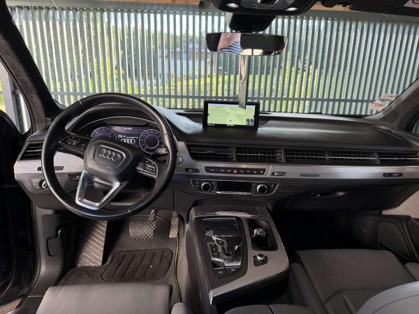 Blue Audi Q7 2016 in Vilnius, with an engine capacity of 2.97 L and mileage of 250 thousand km for 18200 €, photo 8 on AUTOMOTO.COM.LV
