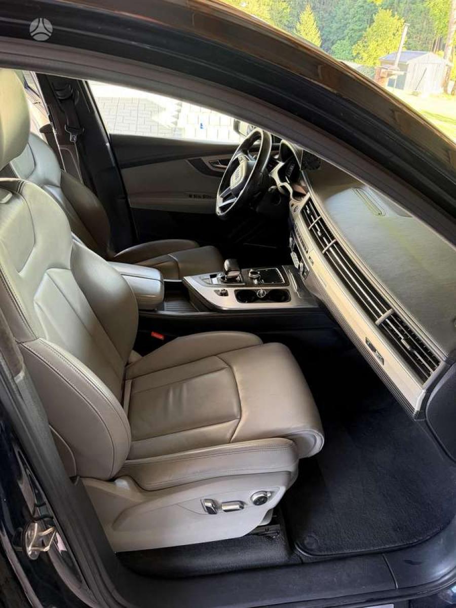 Blue Audi Q7 2016 in Vilnius, with an engine capacity of 2.97 L and mileage of 250 thousand km for 18200 €, photo 11 on AUTOMOTO.COM.LV