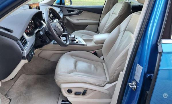 Blue Audi Q7 2016 in Siauliai, with an engine capacity of 3.00 L and mileage of 220 thousand km for 17500 €, photo 7 on AUTOMOTO.COM.LV