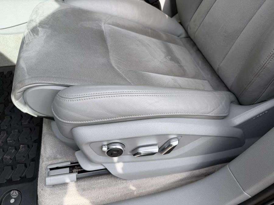 Zils Audi Q7 2016 Kauņa, ar dzinēja tilpumu 2.97 L un nobraukumu 194 tūkst. km par 24750 €, foto 15 vietnē AUTOMOTO.COM.LV