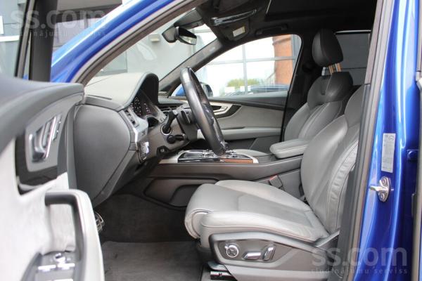 Blue Audi Q7 2016 in Riga, with an engine capacity of 3.00 L and mileage of 145 thousand km for 29480 €, photo 9 on AUTOMOTO.COM.LV