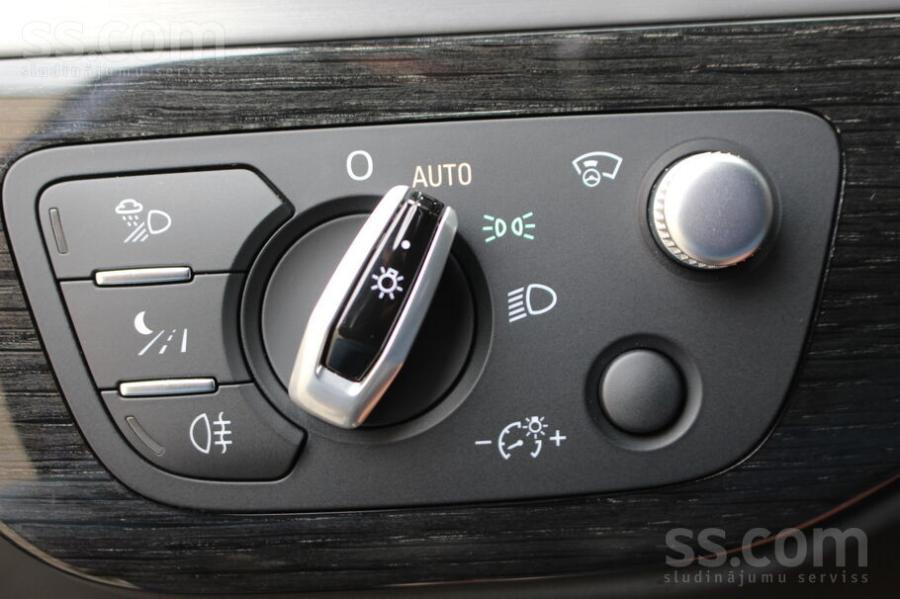 Zils Audi Q7 2016 Rīga, ar dzinēja tilpumu 3.00 L un nobraukumu 145 tūkst. km par 29480 €, foto 18 vietnē AUTOMOTO.COM.LV