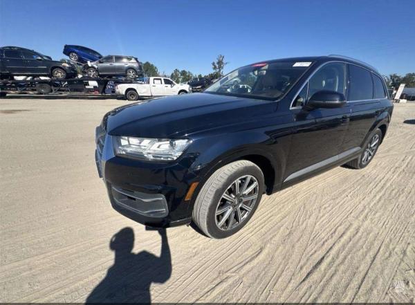 Blue Audi Q7 2017 in Panevezys, with an engine capacity of 3.00 L and mileage of 218 thousand km for 13900 €, photo 2 on AUTOMOTO.COM.LV
