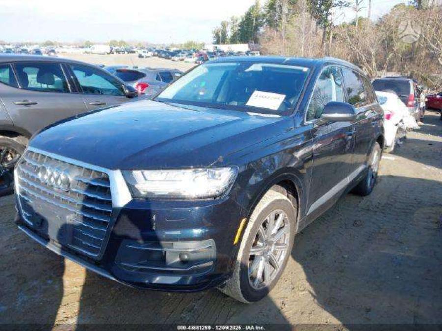 Blue Audi Q7 2017 in Klaipeda, with an engine capacity of 3.00 L and mileage of 121 thousand km for 8000 €, photo 2 on AUTOMOTO.COM.LV