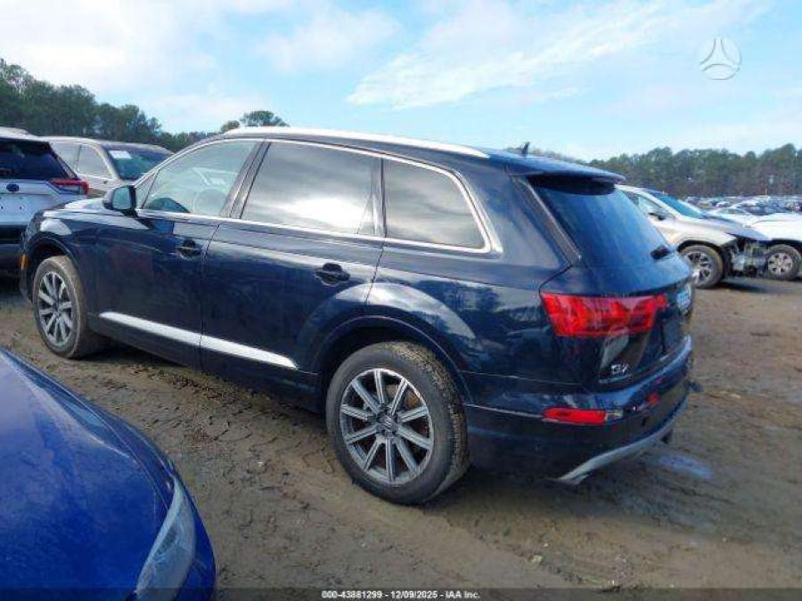 Blue Audi Q7 2017 in Klaipeda, with an engine capacity of 3.00 L and mileage of 121 thousand km for 8000 €, photo 14 on AUTOMOTO.COM.LV