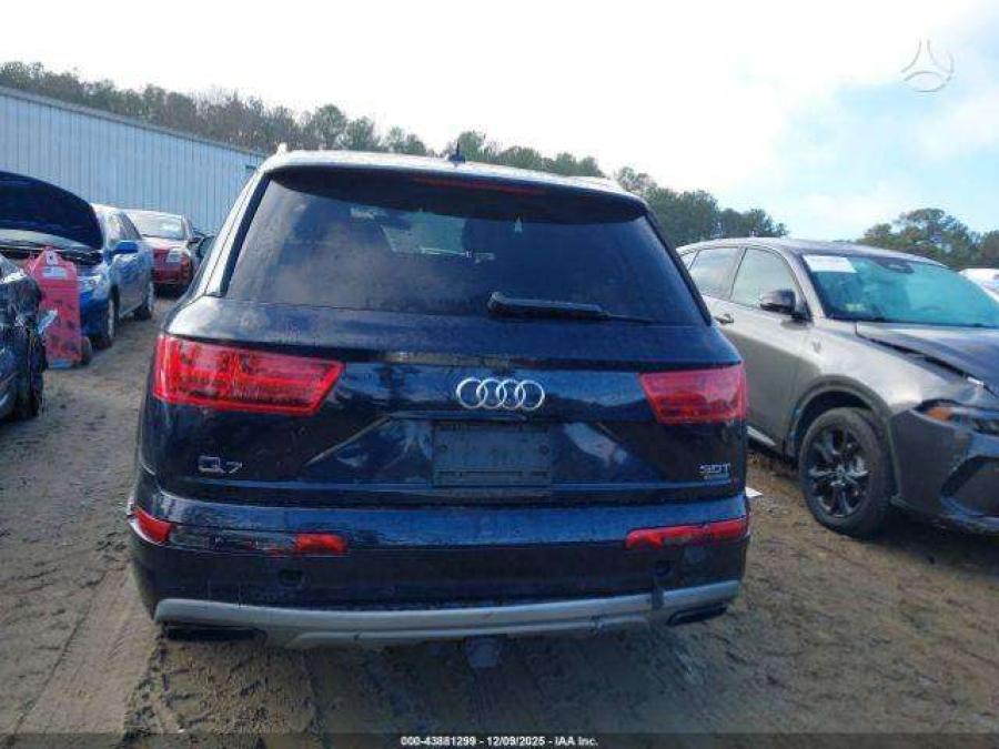 Blue Audi Q7 2017 in Klaipeda, with an engine capacity of 3.00 L and mileage of 121 thousand km for 8000 €, photo 16 on AUTOMOTO.COM.LV