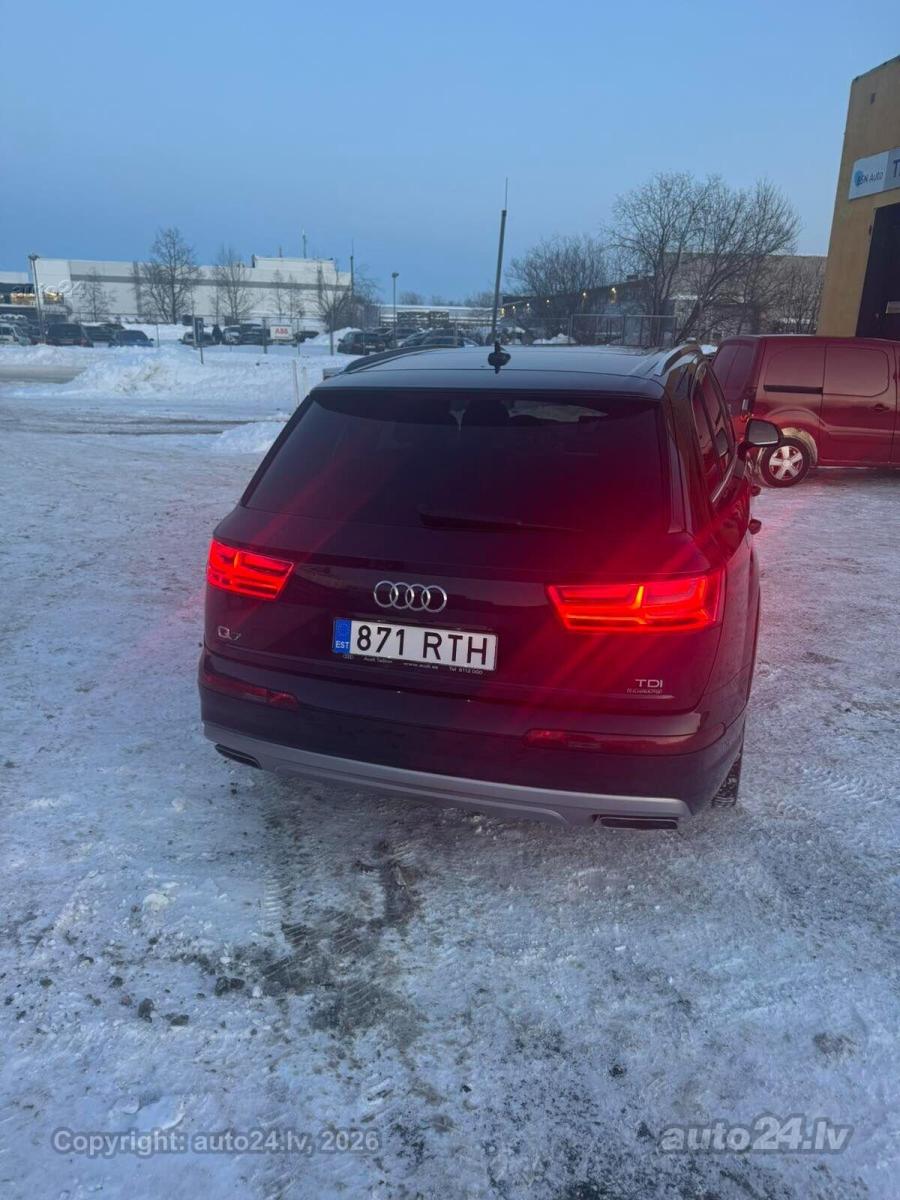 Zils Audi Q7 2017 Tallina, ar dzinēja tilpumu 3.00 L un nobraukumu 180 tūkst. km par 26500 €, foto 2 vietnē AUTOMOTO.COM.LV