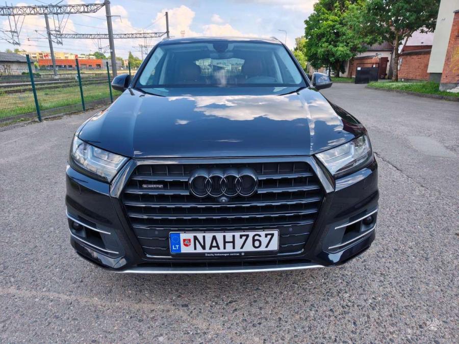 Blue Audi Q7 2017 in Siauliai, with an engine capacity of 3.00 L and mileage of 250 thousand km for 20990 €, photo 3 on AUTOMOTO.COM.LV