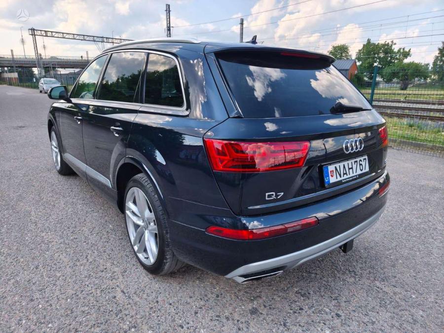 Blue Audi Q7 2017 in Siauliai, with an engine capacity of 3.00 L and mileage of 250 thousand km for 20990 €, photo 8 on AUTOMOTO.COM.LV