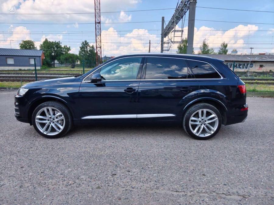 Blue Audi Q7 2017 in Siauliai, with an engine capacity of 3.00 L and mileage of 250 thousand km for 20990 €, photo 9 on AUTOMOTO.COM.LV