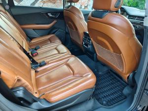 Blue Audi Q7 2017 in Siauliai, with an engine capacity of 3.00 L and mileage of 250 thousand km for 20990 €, photo 14 on AUTOMOTO.COM.LV