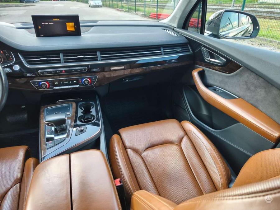 Blue Audi Q7 2017 in Siauliai, with an engine capacity of 3.00 L and mileage of 250 thousand km for 20990 €, photo 17 on AUTOMOTO.COM.LV