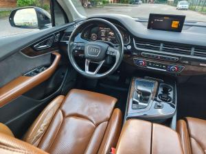 Blue Audi Q7 2017 in Siauliai, with an engine capacity of 3.00 L and mileage of 250 thousand km for 20990 €, photo 18 on AUTOMOTO.COM.LV