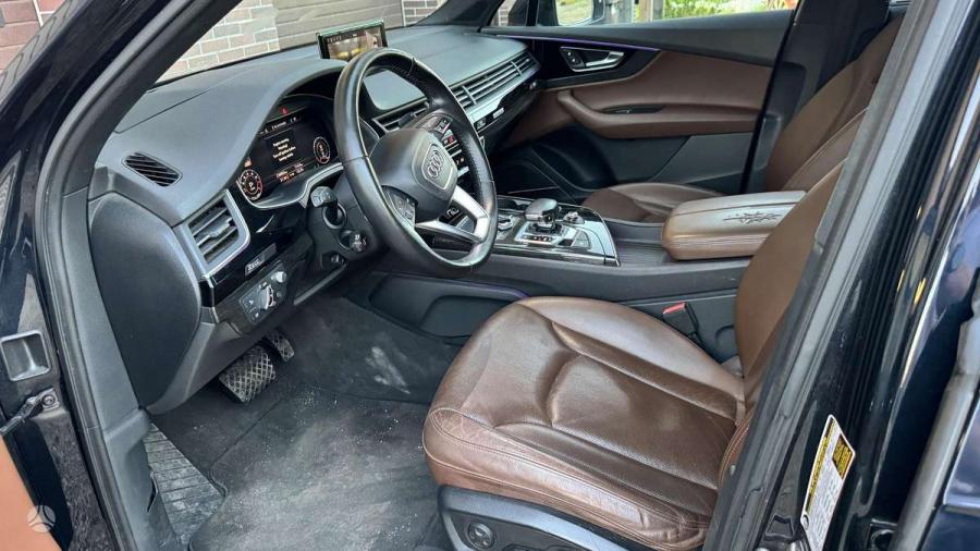 Blue Audi Q7 2017 in Vilnius, with an engine capacity of 3.00 L and mileage of 236 thousand km for 13300 €, photo 8 on AUTOMOTO.COM.LV