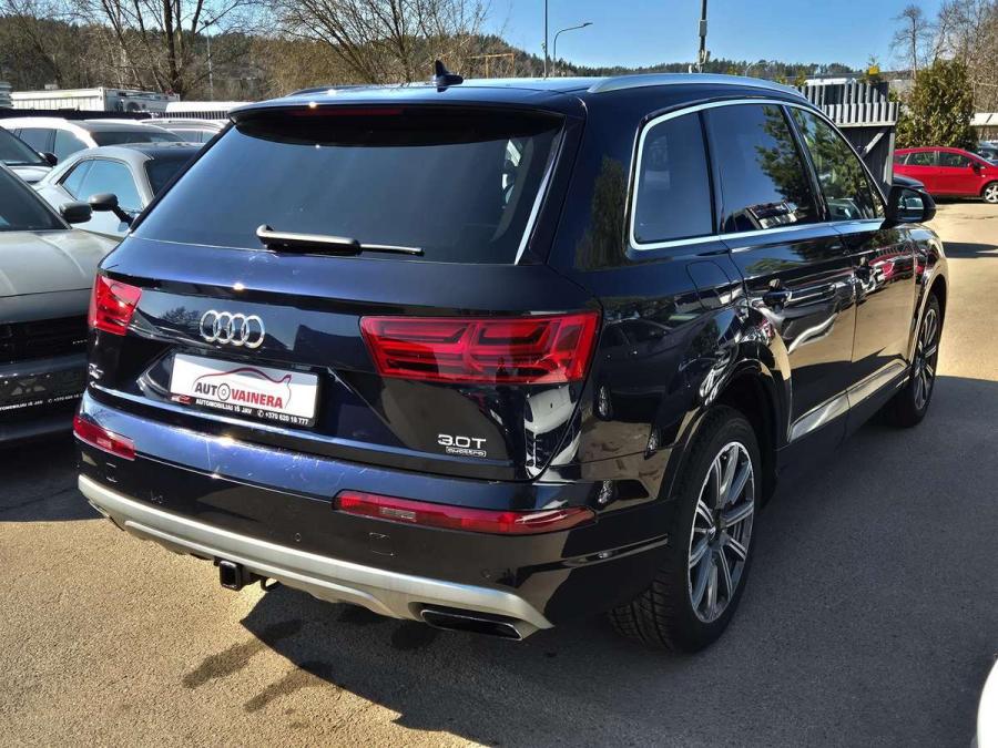Blue Audi Q7 2017 in Vilnius, with an engine capacity of 3.00 L and mileage of 230 thousand km for 19999 €, photo 6 on AUTOMOTO.COM.LV