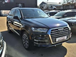 Blue Audi Q7 2017 in Vilnius, with an engine capacity of 3.00 L and mileage of 230 thousand km for 19999 €, photo 7 on AUTOMOTO.COM.LV