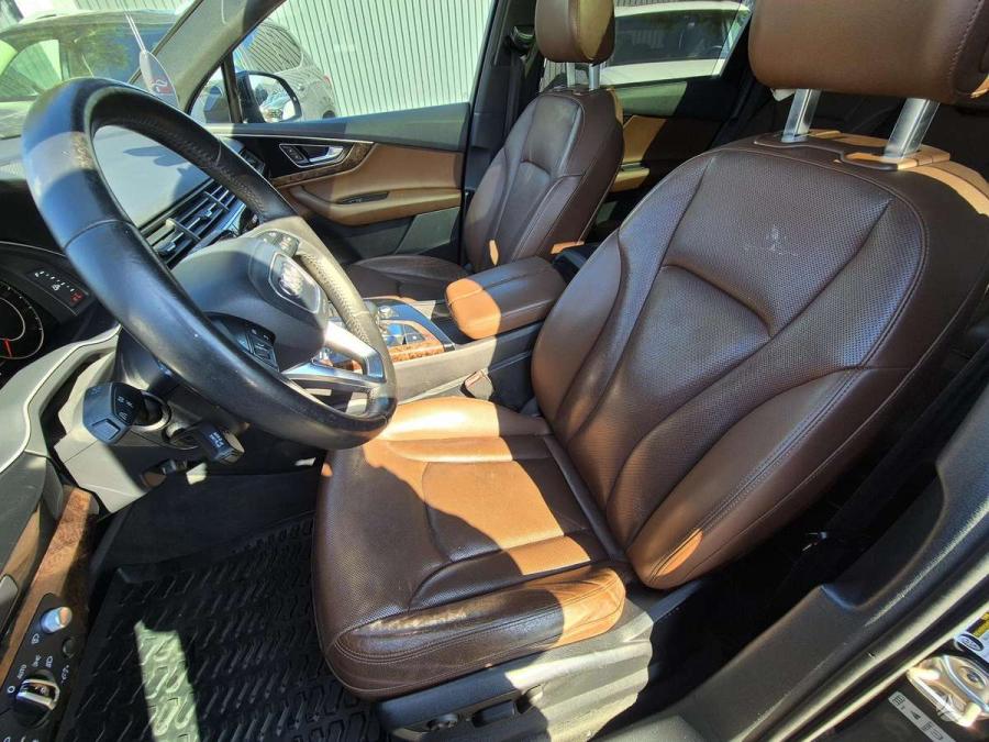 Blue Audi Q7 2017 in Vilnius, with an engine capacity of 3.00 L and mileage of 230 thousand km for 19999 €, photo 9 on AUTOMOTO.COM.LV