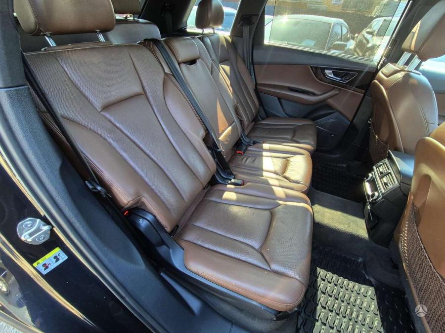 Blue Audi Q7 2017 in Vilnius, with an engine capacity of 3.00 L and mileage of 230 thousand km for 19999 €, photo 12 on AUTOMOTO.COM.LV
