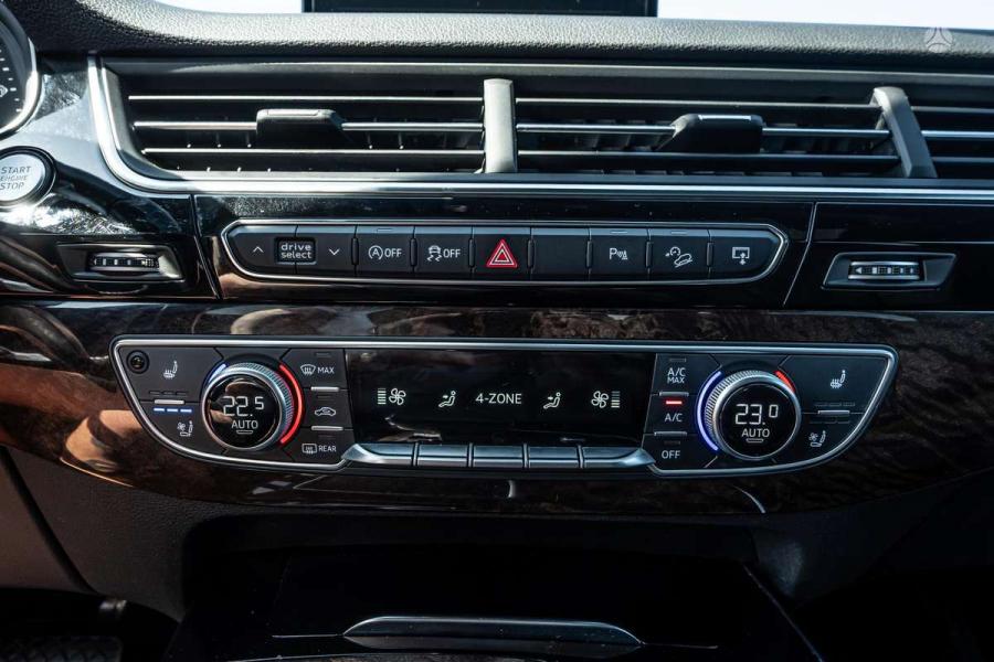 Zils Audi Q7 2017 Klaipėda, ar dzinēja tilpumu 3.00 L un nobraukumu 296 tūkst. km par 17500 €, foto 12 vietnē AUTOMOTO.COM.LV