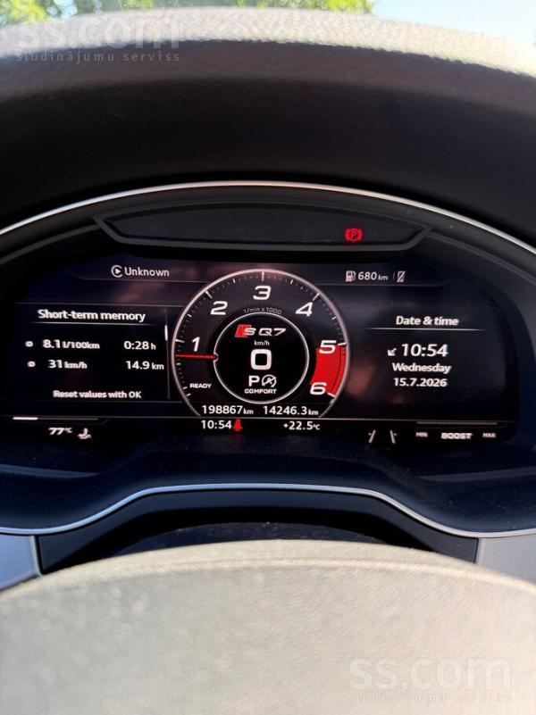 Blue Audi Q7 2017 in Riga, with an engine capacity of 4.00 L and mileage of 199 thousand km for 33000 €, photo 8 on AUTOMOTO.COM.LV