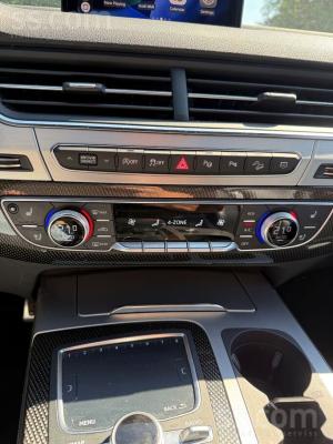 Blue Audi Q7 2017 in Riga, with an engine capacity of 4.00 L and mileage of 199 thousand km for 33000 €, photo 8 on AUTOMOTO.COM.LV