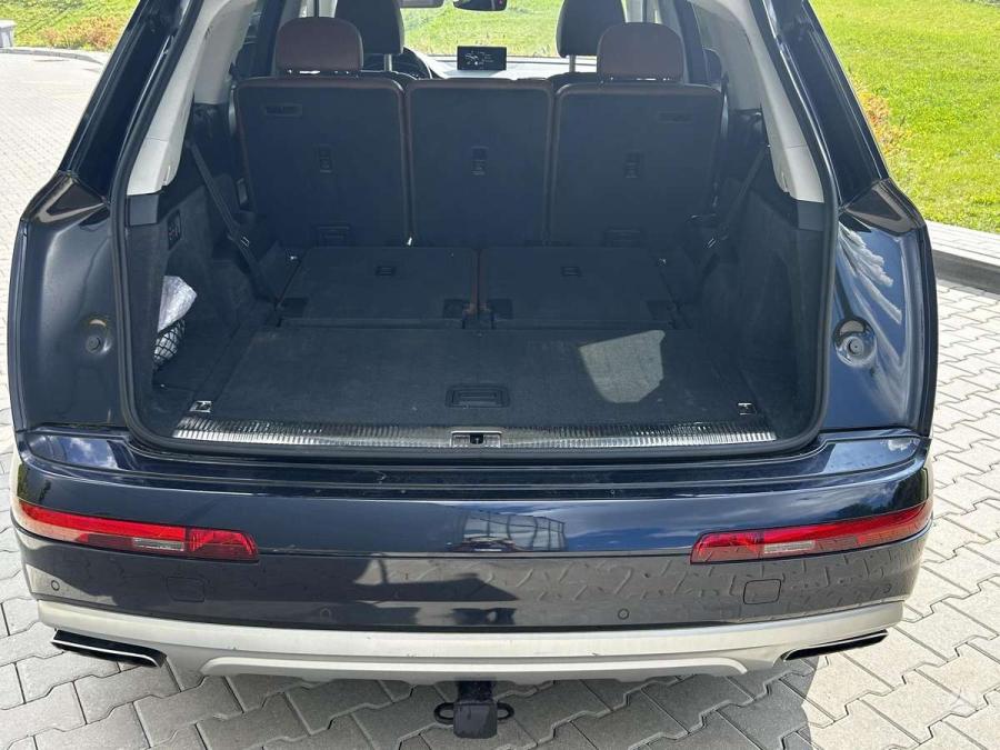 Blue Audi Q7 2017 in Vilnius, with an engine capacity of 1.98 L and mileage of 243 thousand km for 17900 €, photo 18 on AUTOMOTO.COM.LV
