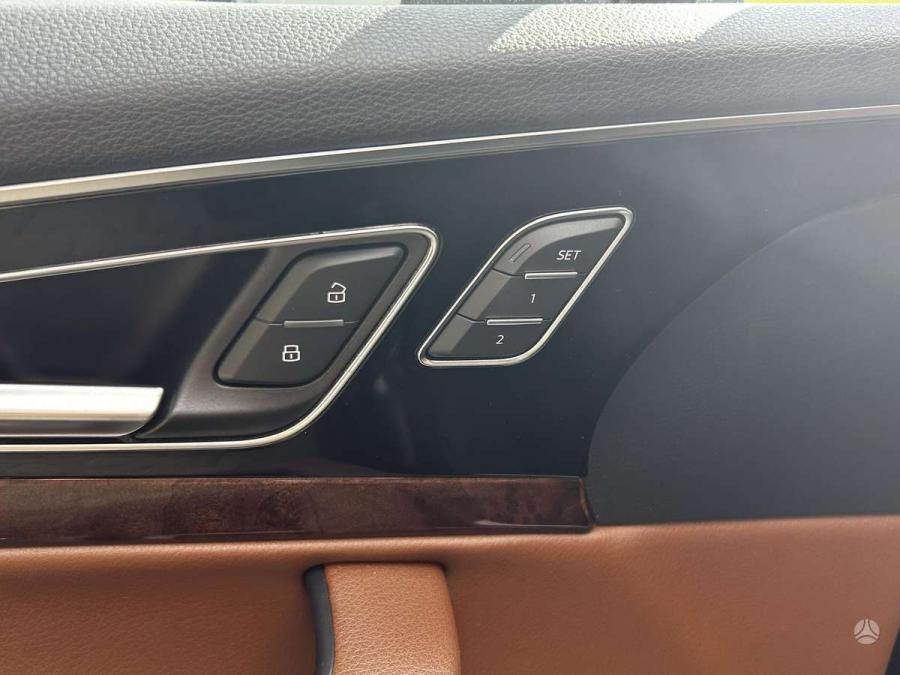 Blue Audi Q7 2017 in Vilnius, with an engine capacity of 1.98 L and mileage of 243 thousand km for 17900 €, photo 20 on AUTOMOTO.COM.LV