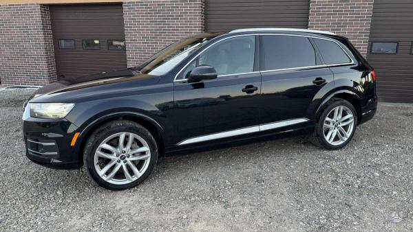 Audi Q7 2017 in Vilnius on AUTOMOTO.COM.LV Blue Audi Q7 2017 in Vilnius, with an engine capacity of 3.00 L and mileage of 236 thousand km for 11700 €, photo 9 on AUTOMOTO.COM.LV