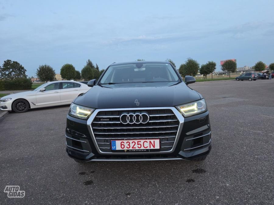 Blue Audi Q7 2017 in Kaunas, with an engine capacity of 3.00 L and mileage of 208 thousand km for 18000 €, photo 3 on AUTOMOTO.COM.LV