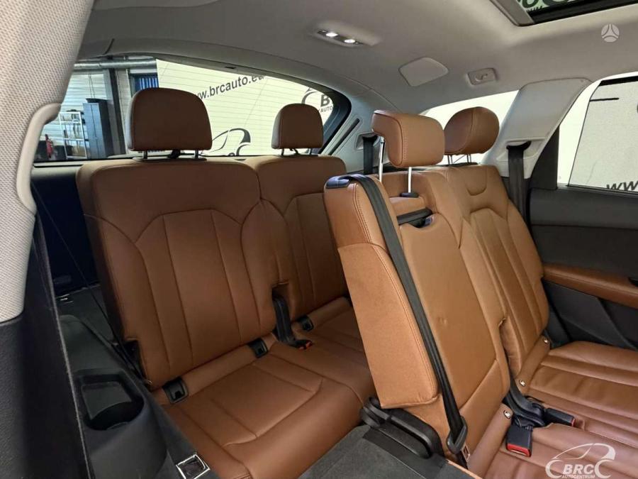 Blue Audi Q7 2018 in Vilnius, with an engine capacity of 2.97 L and mileage of 205 thousand km for 25500 €, photo 16 on AUTOMOTO.COM.LV