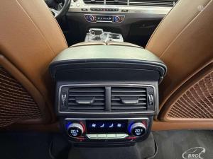 Blue Audi Q7 2018 in Vilnius, with an engine capacity of 2.97 L and mileage of 205 thousand km for 25500 €, photo 17 on AUTOMOTO.COM.LV