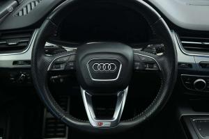 Blue Audi Q7 2018 in Vilnius, with an engine capacity of 2.97 L and mileage of 153 thousand km for 29990 €, photo 25 on AUTOMOTO.COM.LV