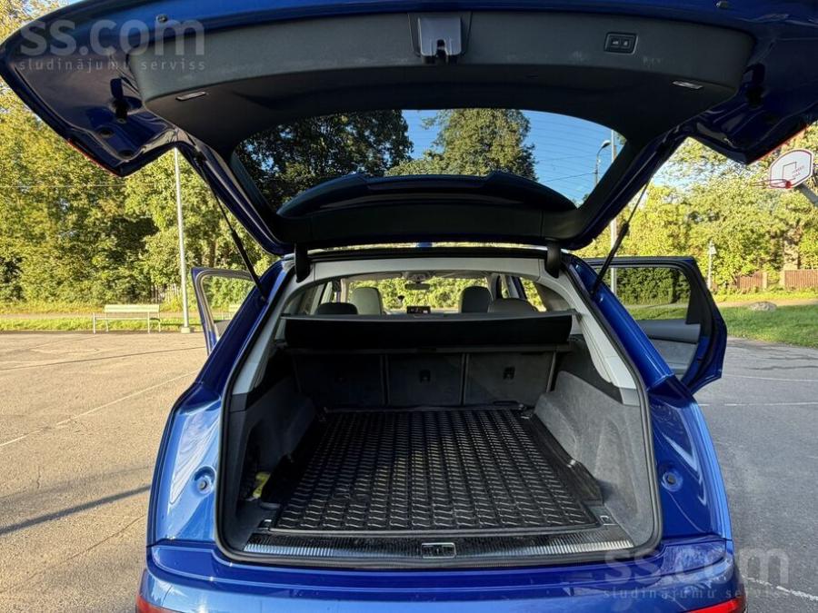 Blue Audi Q7 2018 in Riga, with an engine capacity of 3.00 L and mileage of 172 thousand km for 28900 €, photo 7 on AUTOMOTO.COM.LV