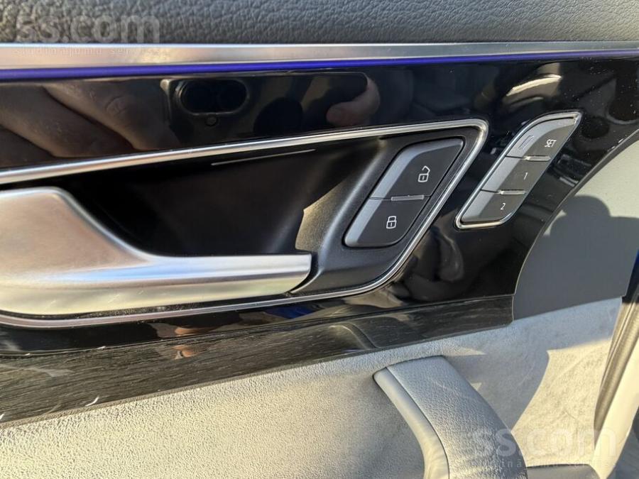 Blue Audi Q7 2018 in Riga, with an engine capacity of 3.00 L and mileage of 172 thousand km for 28900 €, photo 15 on AUTOMOTO.COM.LV