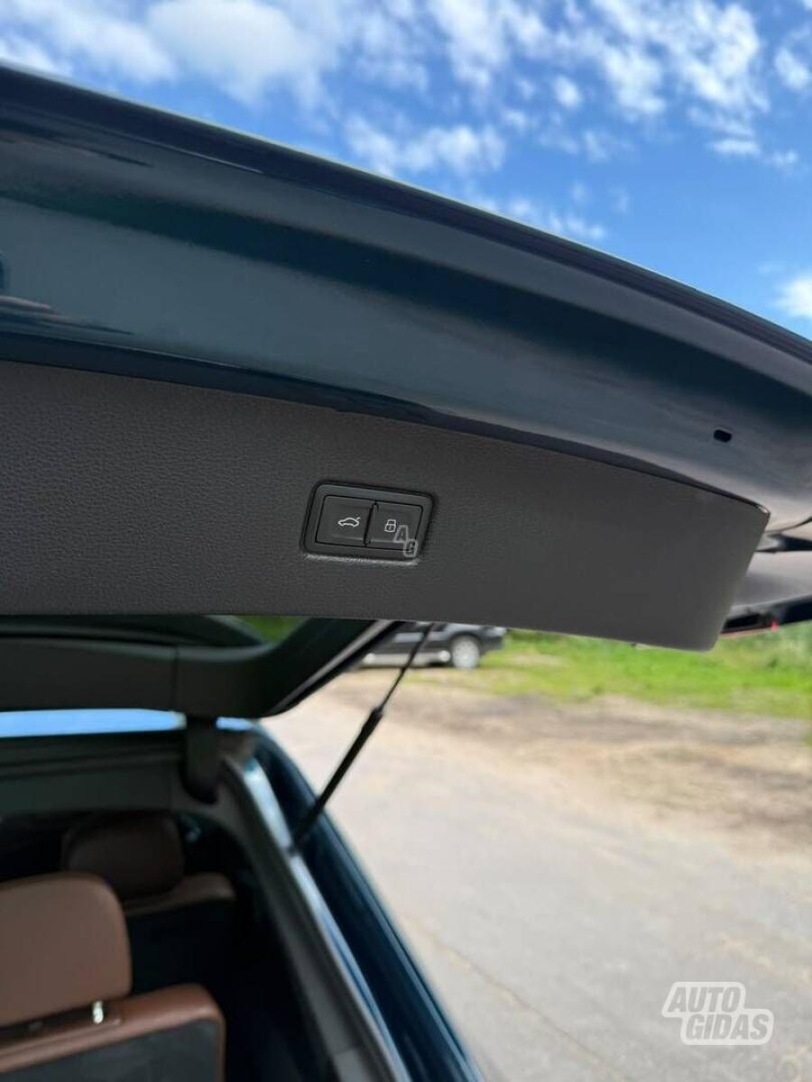 Blue Audi Q7 2018 in Vilnius, with an engine capacity of 3.00 L and mileage of 242 thousand km for 21400 €, photo 17 on AUTOMOTO.COM.LV