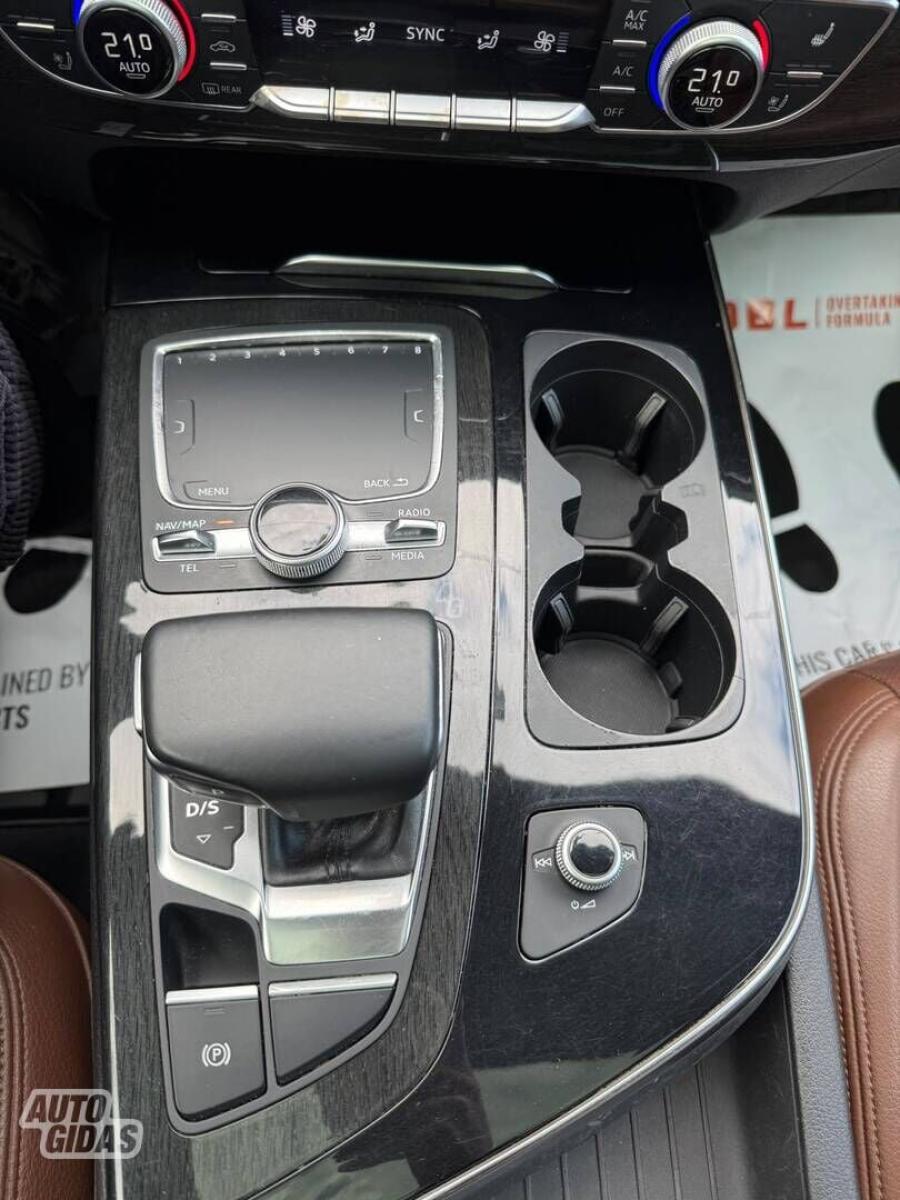Blue Audi Q7 2018 in Vilnius, with an engine capacity of 3.00 L and mileage of 242 thousand km for 21400 €, photo 24 on AUTOMOTO.COM.LV