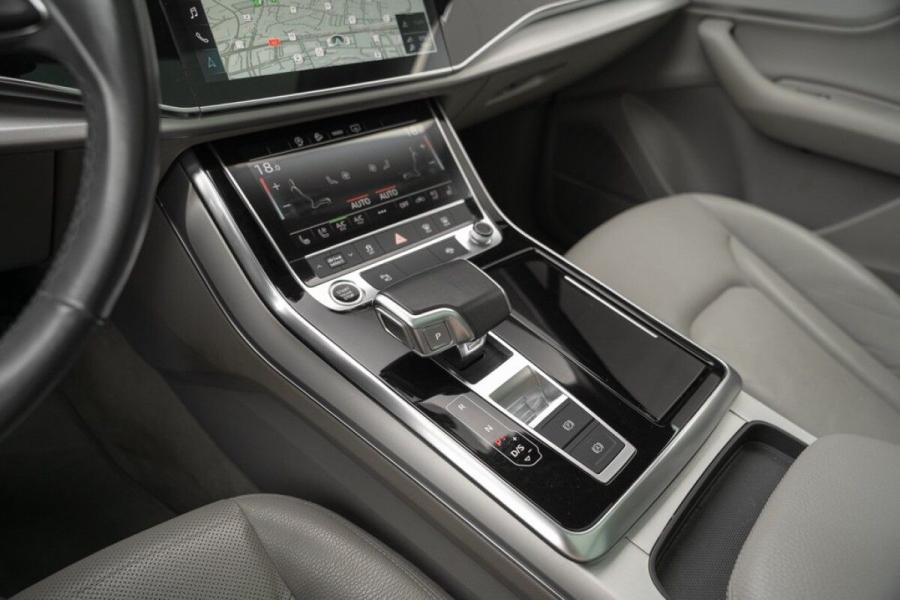 Blue Audi Q7 2020 in Vilnius, with an engine capacity of 3.00 L and mileage of 102 thousand km for 46250 €, photo 11 on AUTOMOTO.COM.LV