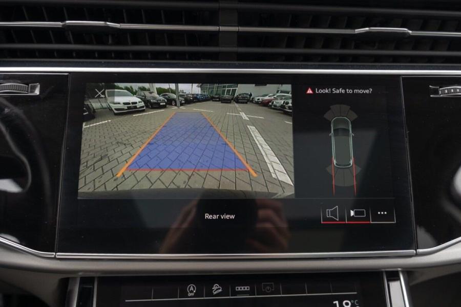 Blue Audi Q7 2020 in Vilnius, with an engine capacity of 3.00 L and mileage of 102 thousand km for 46250 €, photo 26 on AUTOMOTO.COM.LV