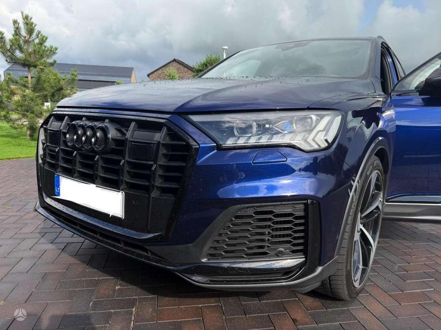 Blue Audi Q7 2021 in Klaipeda, with an engine capacity of 3.00 L and mileage of 82 thousand km for 56000 €, photo 7 on AUTOMOTO.COM.LV