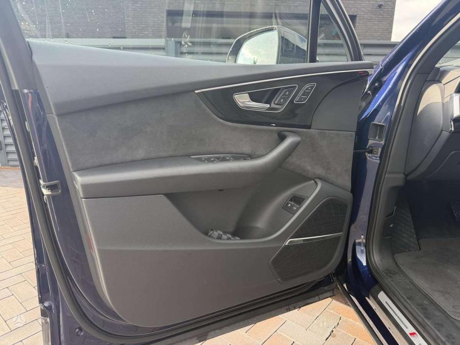 Blue Audi Q7 2021 in Klaipeda, with an engine capacity of 3.00 L and mileage of 82 thousand km for 56000 €, photo 12 on AUTOMOTO.COM.LV