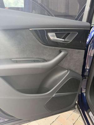 Blue Audi Q7 2021 in Klaipeda, with an engine capacity of 3.00 L and mileage of 82 thousand km for 56000 €, photo 16 on AUTOMOTO.COM.LV