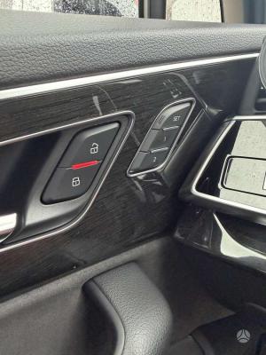 Blue Audi Q7 2021 in Klaipeda, with an engine capacity of 3.00 L and mileage of 82 thousand km for 56000 €, photo 20 on AUTOMOTO.COM.LV