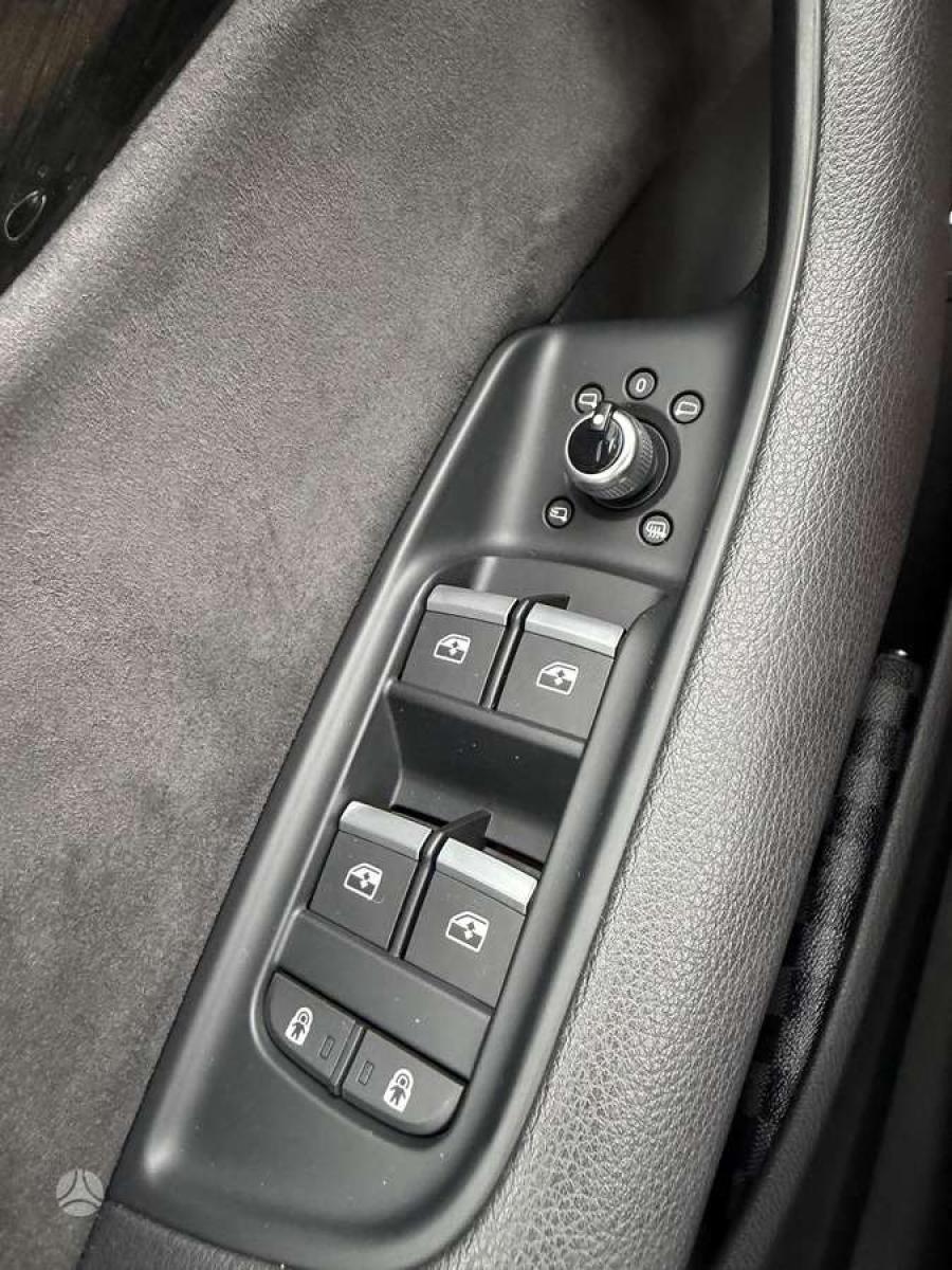 Blue Audi Q7 2021 in Klaipeda, with an engine capacity of 3.00 L and mileage of 82 thousand km for 56000 €, photo 21 on AUTOMOTO.COM.LV