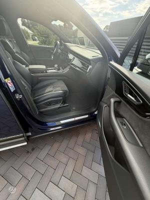 Blue Audi Q7 2021 in Klaipeda, with an engine capacity of 3.00 L and mileage of 82 thousand km for 56000 €, photo 39 on AUTOMOTO.COM.LV