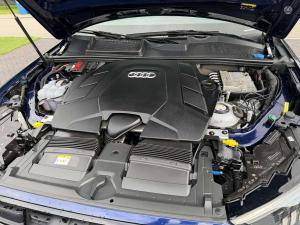 Blue Audi Q7 2021 in Klaipeda, with an engine capacity of 3.00 L and mileage of 82 thousand km for 56000 €, photo 40 on AUTOMOTO.COM.LV