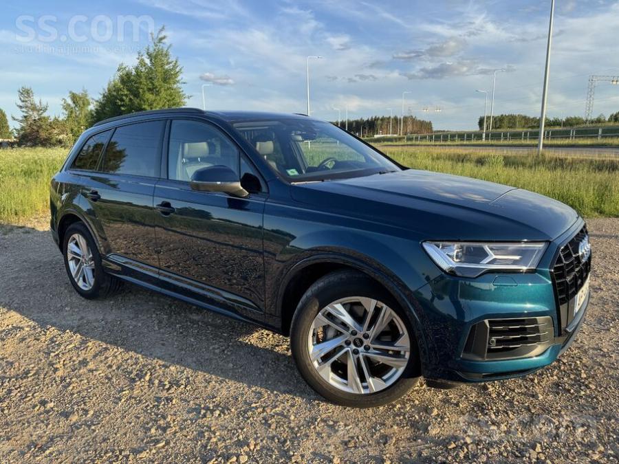 Blue Audi Q7 2022 in Riga, with an engine capacity of 3.00 L and mileage of 62 thousand km for 40850 €, photo 1 on AUTOMOTO.COM.LV