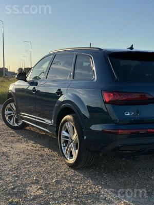Blue Audi Q7 2022 in Riga, with an engine capacity of 3.00 L and mileage of 62 thousand km for 40850 €, photo 4 on AUTOMOTO.COM.LV