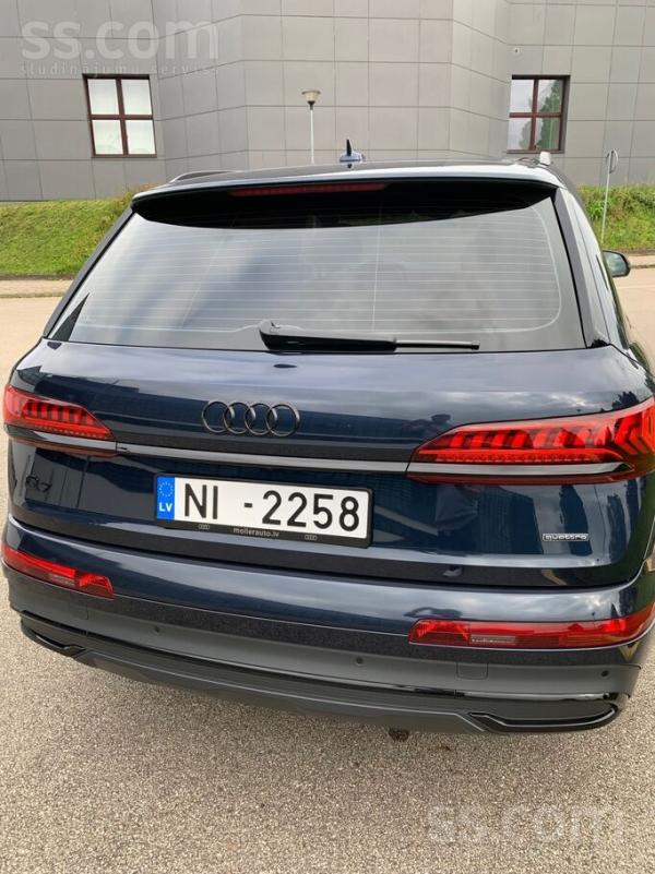 Blue Audi Q7 2022 in Riga, with an engine capacity of 3.00 L and mileage of 83 thousand km for 40500 €, photo 3 on AUTOMOTO.COM.LV