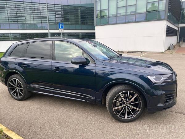 Blue Audi Q7 2022 in Riga, with an engine capacity of 3.00 L and mileage of 83 thousand km for 40500 €, photo 4 on AUTOMOTO.COM.LV